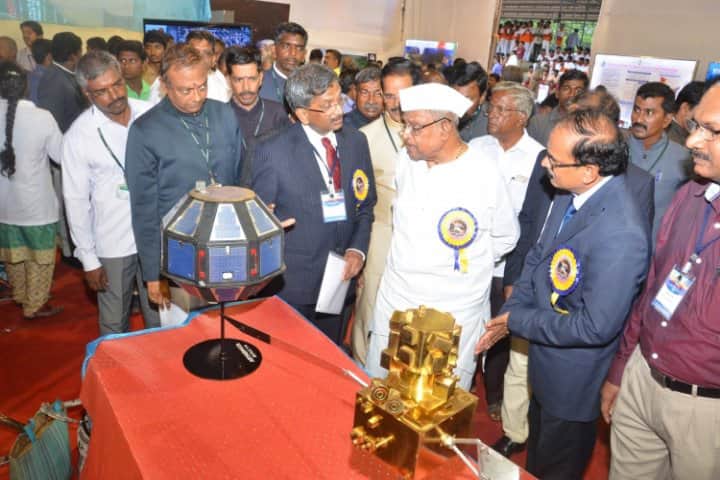 A Veeriya Vandayar Memorial Sri Pushpam College (AVVM) Poondi ...