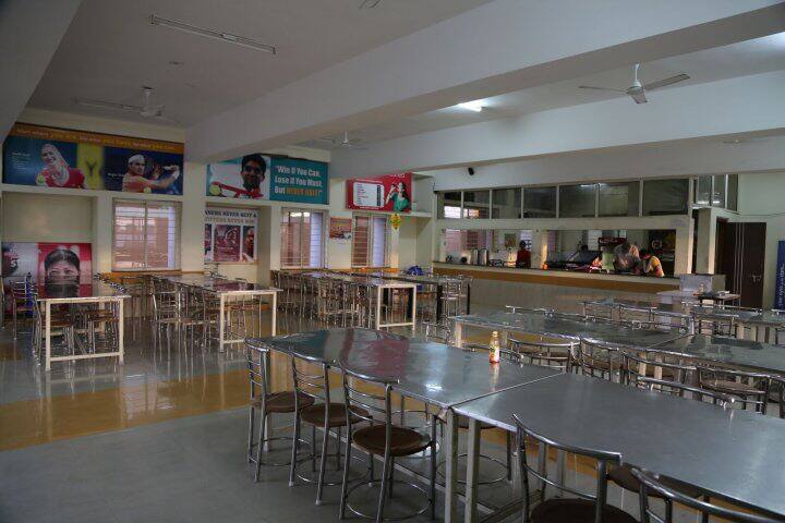 IIL Indore: Admission, Fees, Courses, Placements, Cutoff, Ranking