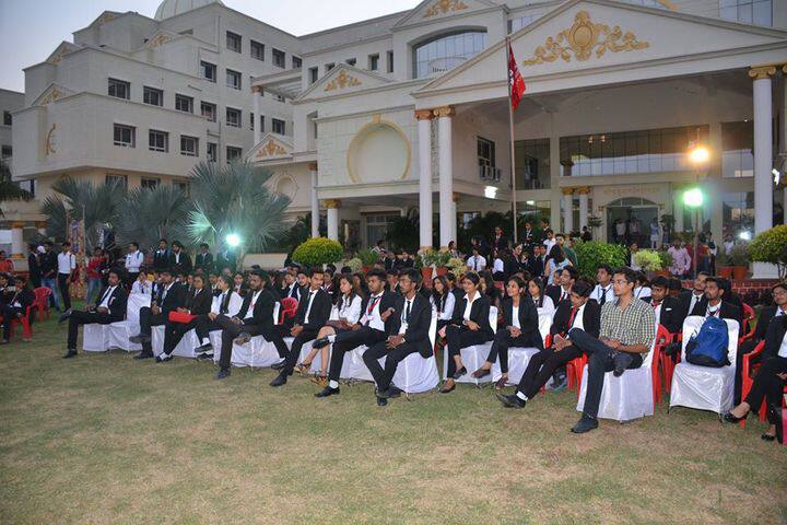 IIL Indore: Admission, Fees, Courses, Placements, Cutoff, Ranking