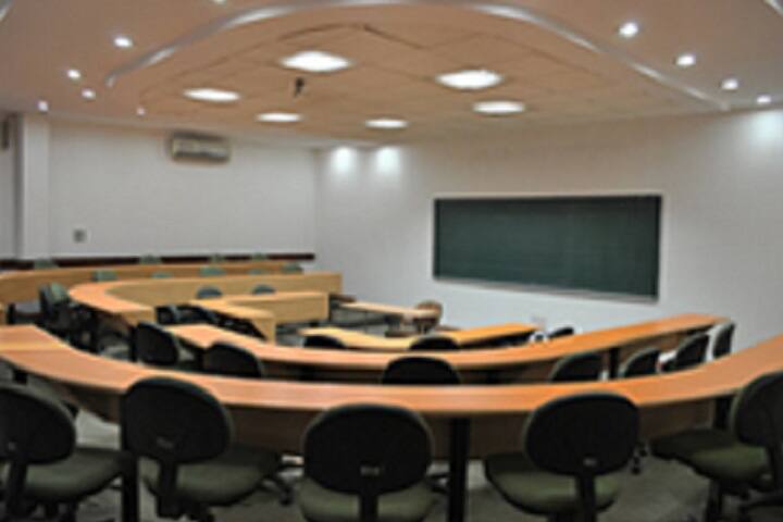 IILM Institute for Business and Management Gurgaon: Admission, Fees ...