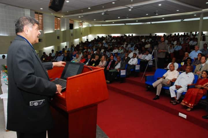 KLE Technological University (KLE Tech) Hubballi: Admission, Fees ...