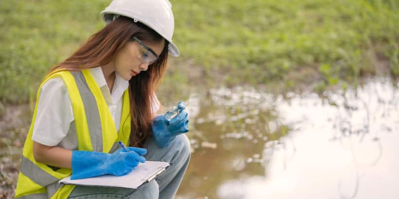 How to Become a Environmental Scientist - Salary, Qualification, Skills ...