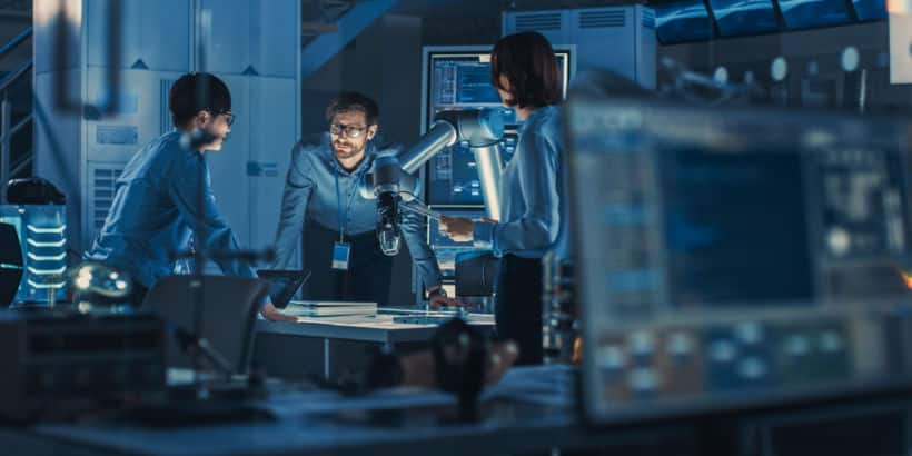 How to Become a Server Engineer - Salary, Qualification, Skills, Role ...