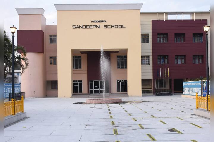 Modern Sandeepni School, Pathankot, Pathankot: Admission, Fee, Affiliation