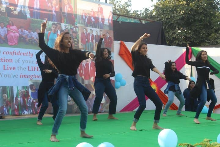 Manav Rachna International School, Sector 51, Noida: Admission, Fee ...