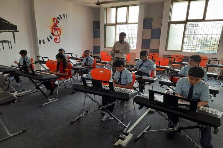 Ryan International School (RIS), Chembur East, Mumbai City: Admission ...
