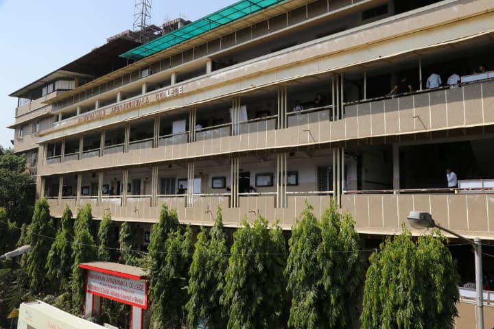 Ramniranjan Jhunjhunwala College Of Arts Science and Commerce ...