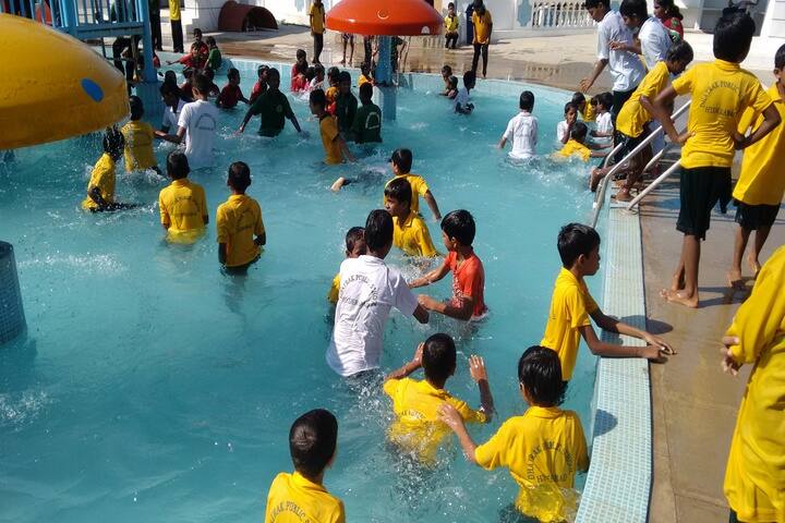 Dhatrak Model School, Petbasheerabad, Hyderabad: Admission, Fee ...