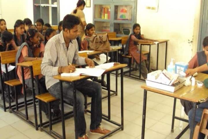 Delhi Tamil Education Association Senior Secondary School, Lodhi Estate ...