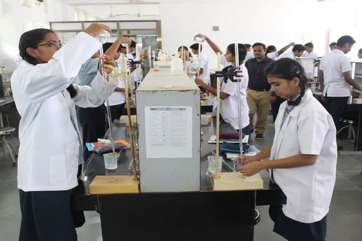 Kokilaben Dhirubhai Ambani Reliance Foundation School, Motikhavdi ...