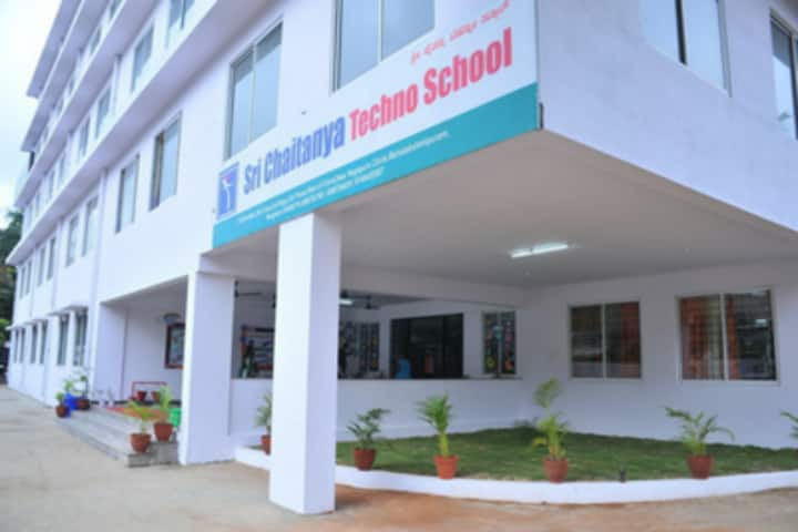Sri Chaitanya Techno School, Mahalakshmipuram, Bangalore: Admission ...